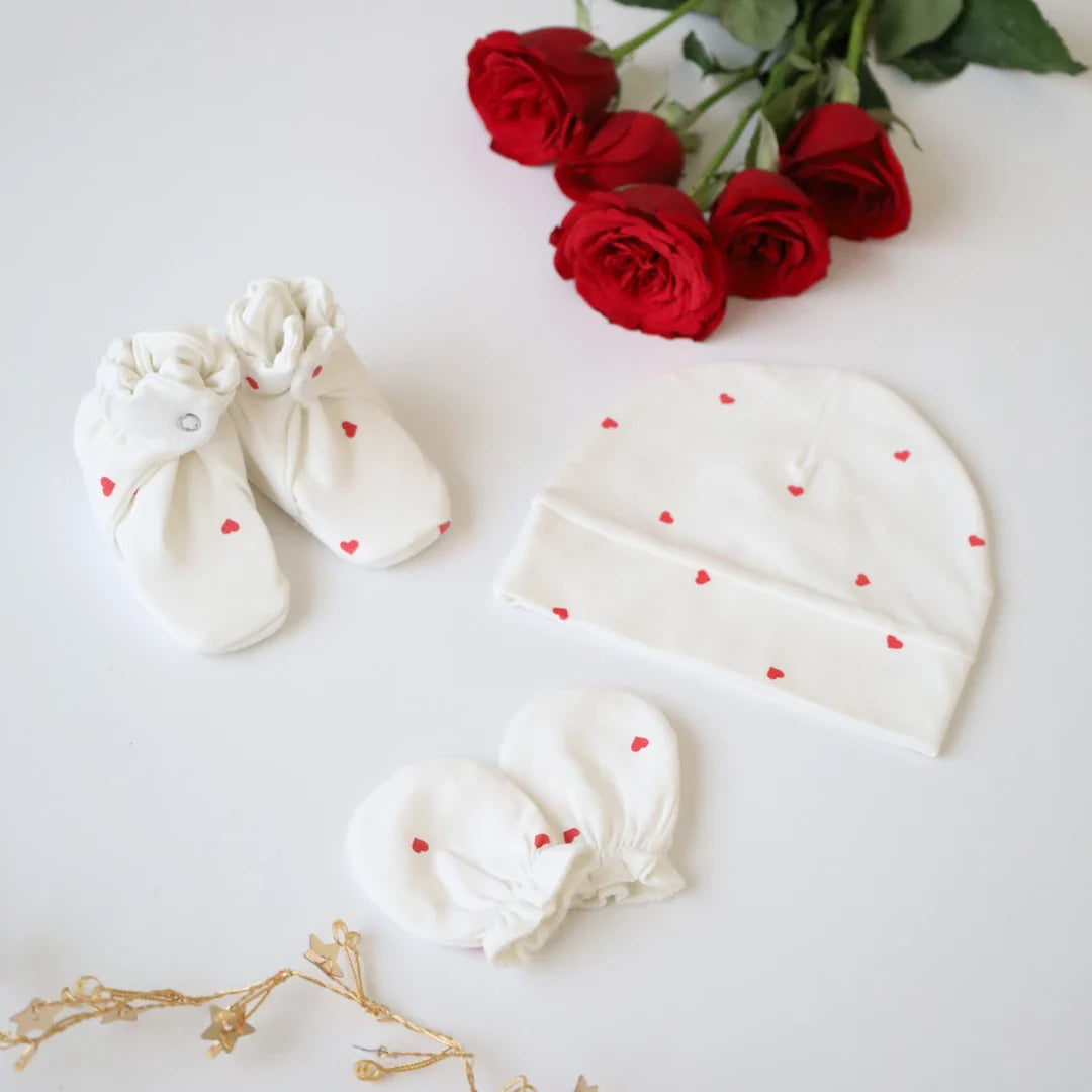 Buy Newborn Baby Caps, Mittens, and Booties Set Online in India – LilBontre